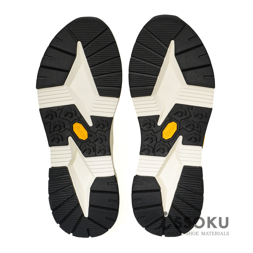 配送料と税金は購入手続き時に計算されます。